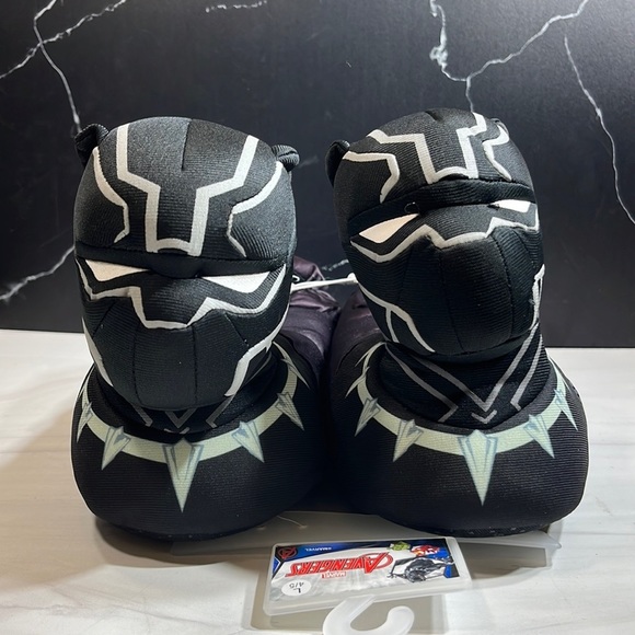 Marvel | Shoes | Marvel Black Panther Boys Slippers Blackwhite Sz 45l ...